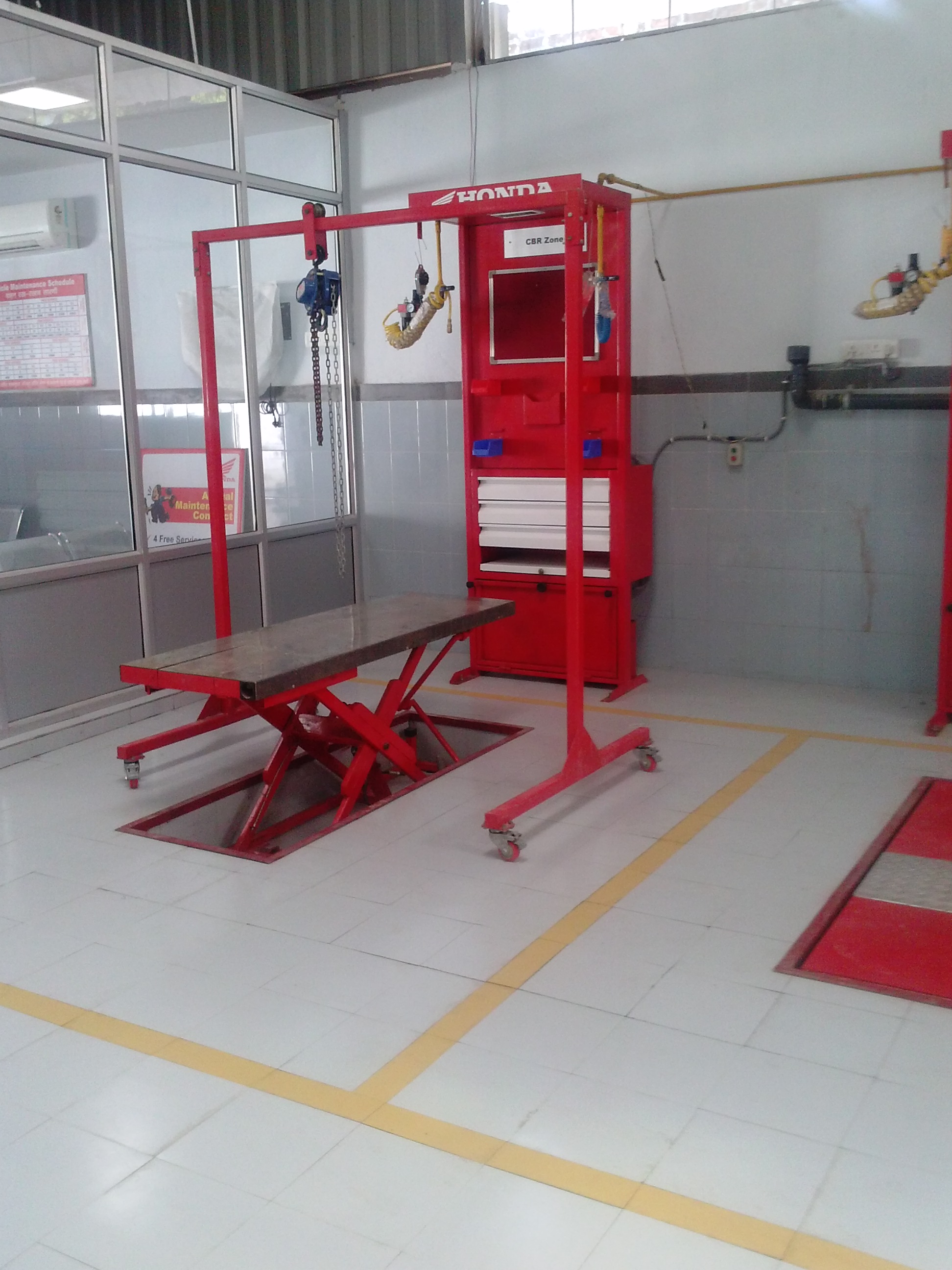 Hydraulic Bike Lift / Motorcycle Lift – DGT Engineers